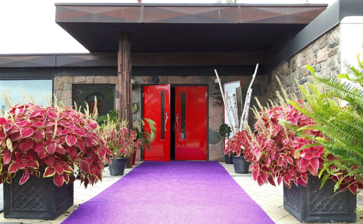 Acqua Dolce Toronto Nightclub - TorontoNightclub.com